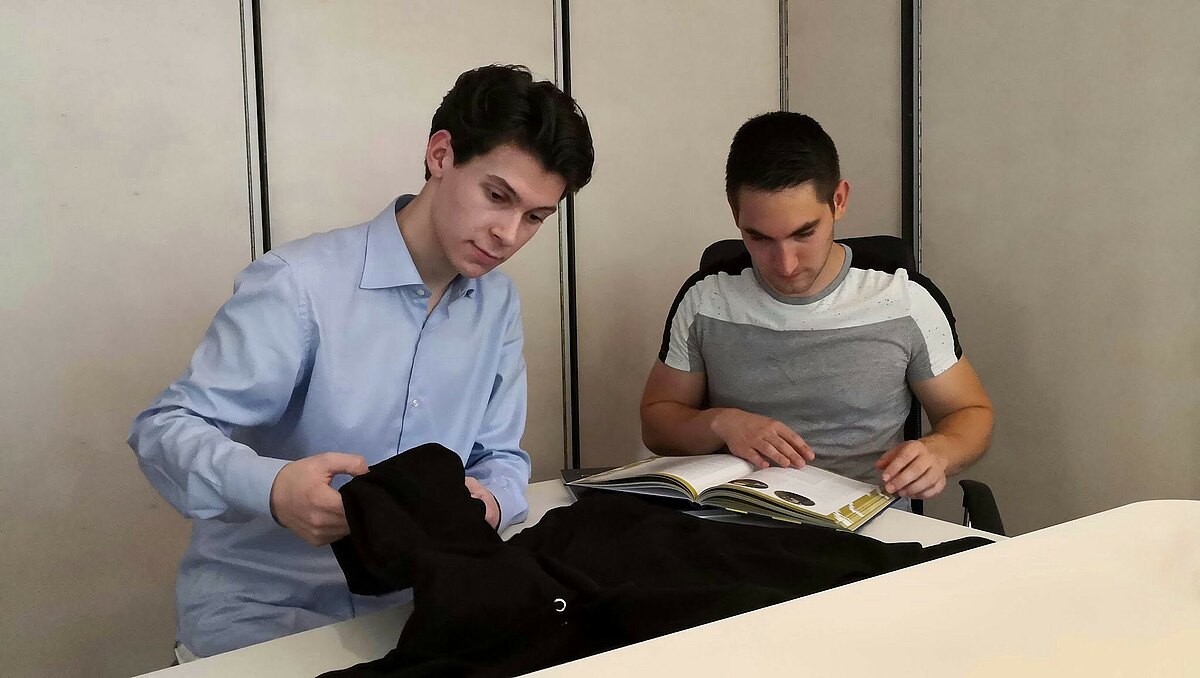 Geld für die Abikasse: business@school